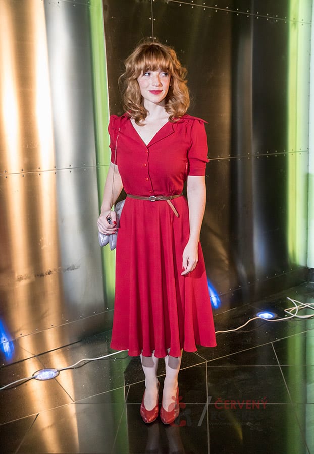 Na Premiéře Dramatu Krycí Jméno Holec Zářila Vica Kerekes V Rudých 5776