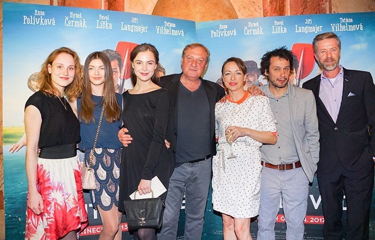 Premiéru filmu Špunti na vodě uvedli Chlumský, Langmajer, Liška ...