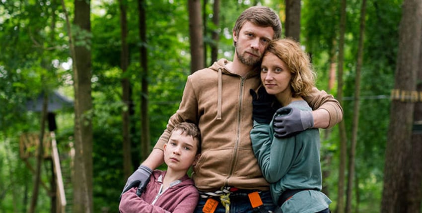 Herečka Gabija Siurbytė a režisér Ernestas Jankauskas uvedou zahajovací ...
