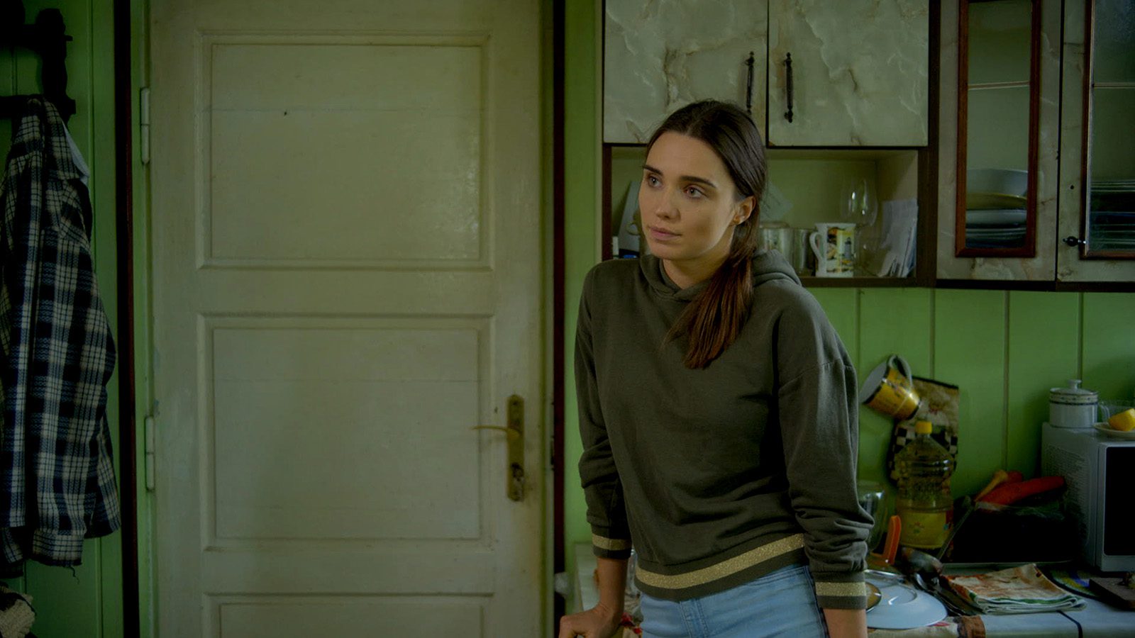 Slon (2022) - Recenze, Galerie, Videa a Články